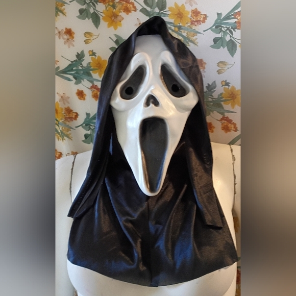 unknown | Holiday | Adult Ghost Face Scream Rubber Halloween Mask With ...